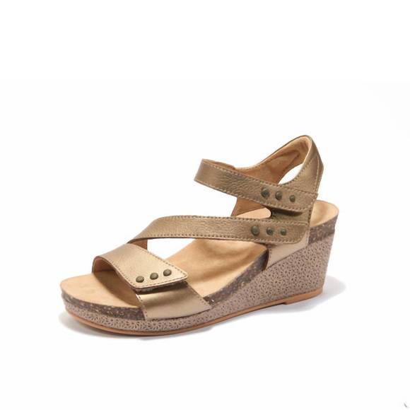 Halsa Footwear | Shoes | New Halsa Footwear Womens Giselle Wedge Heels ...